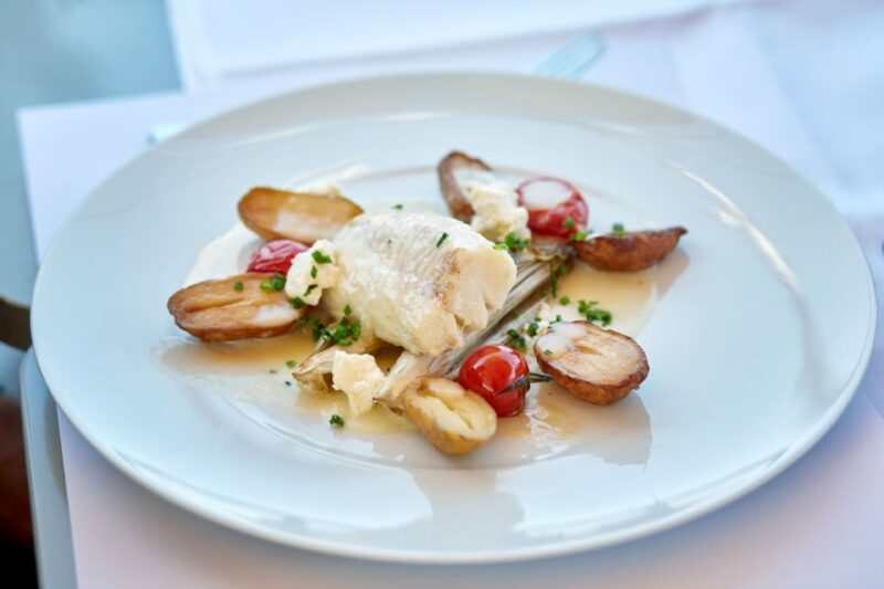 Lucerne: Lake Lucerne 1st Class Cruise With Gourmet Lunch - Cruise Highlights