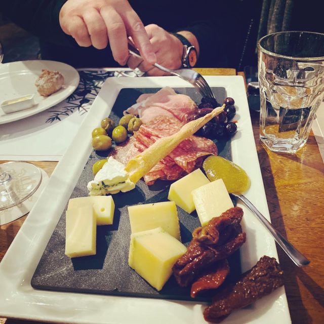 Lucerne: Swiss Zvieri Traditional Tasting Experience - Enjoying Scenic Views on Lake Lucerne