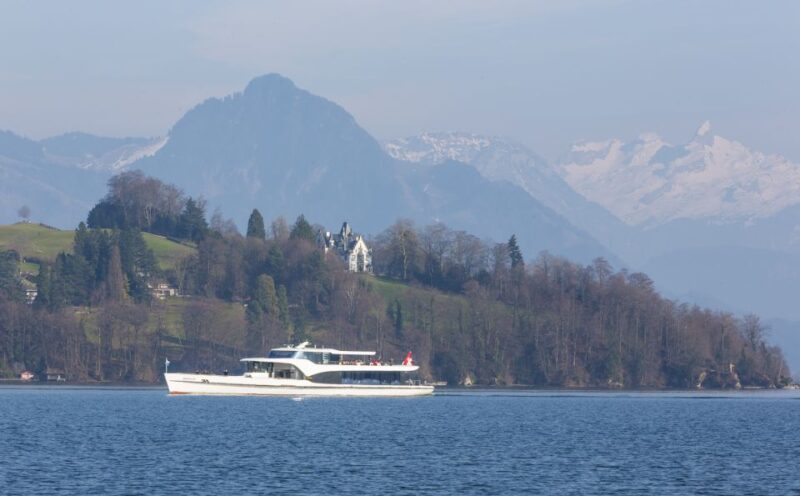 Lucerne: Walking and Boat Tour With Cheese & Wine Tasting - Experiencing Local Swiss Cheese and Wine Tasting