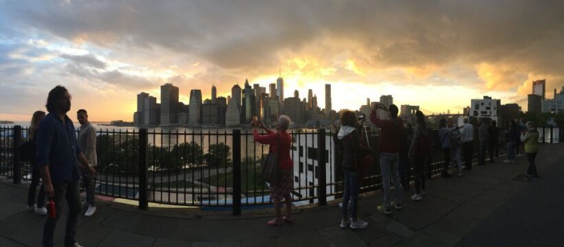 Luci e Ponti di New York- Night Tour in Italiano - Accessibility and Considerations