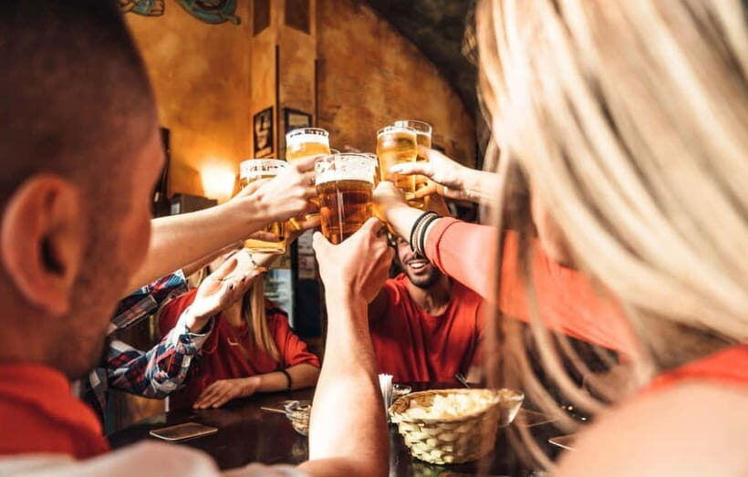 Lucknow: Guided Pub Hopping Experience with a local - Key Points