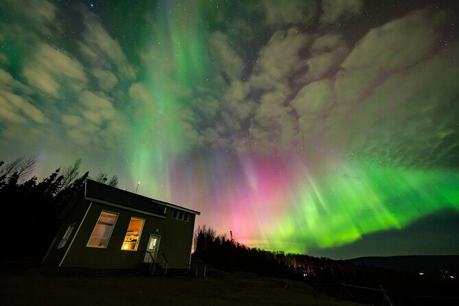 Lucky Bear Aurora Lodge Viewing with Photography - An In-Depth Look at the Tour