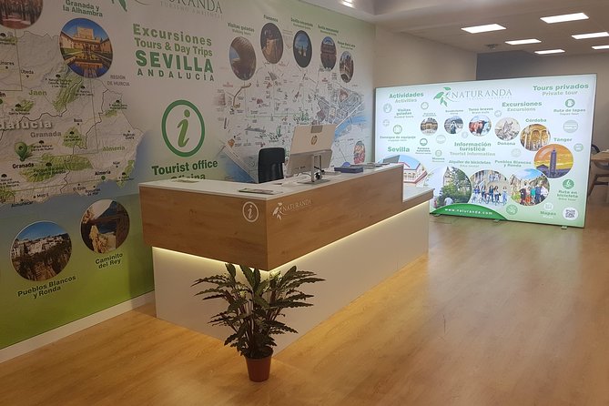 Luggage Room in Seville City Centre - Luggage Storage Experience