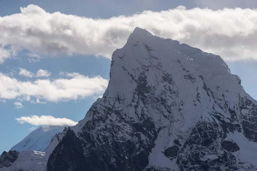 Lukla: Cholatse Peak Climb - An In-Depth Look at the Cholatse Peak Climb Experience