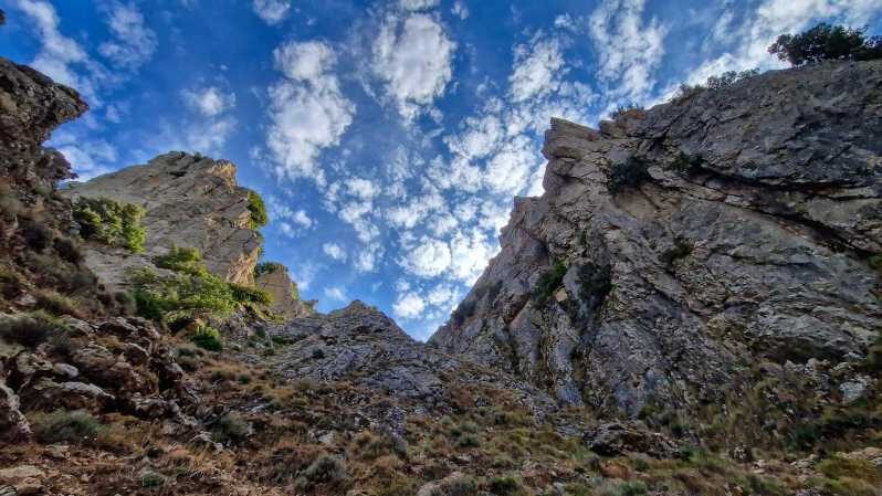 Lula: Montalbo hiking - Exploring the Montalbo Landscape