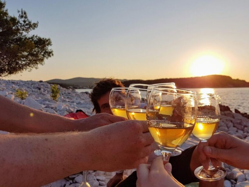 Lumbarda - Sunset Kayak Tour with a Picnic - Wine and Sweets - Introduction