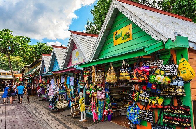 Luminous Lagoon and Shopping - FAQ