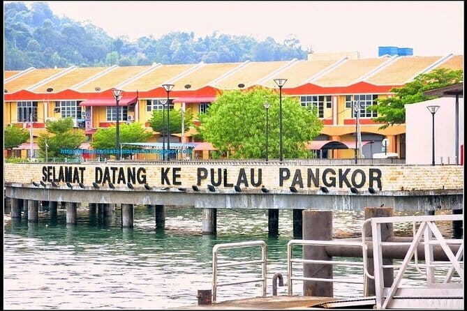 Lumut (Marina Island Jetty) to Kuala Lumpur Hotels 1-way Transfer - What to Expect from This Transfer Service