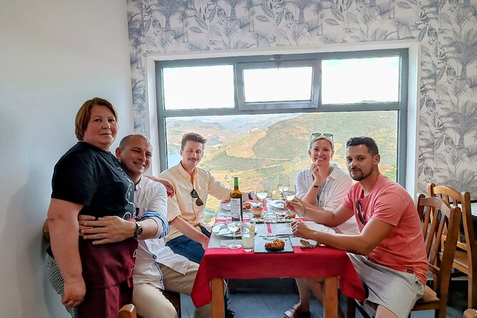Lunch and Wine Tasting in the Douro Valley Region - Why This Tour Is a Great Choice
