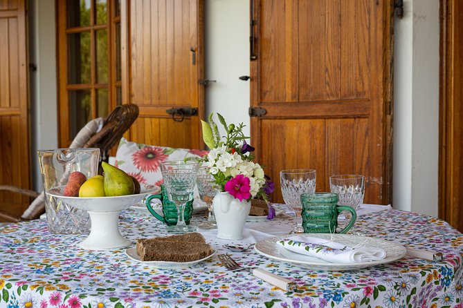 Lunch or dinner and cooking demo at a local home in Chieti - Key Points