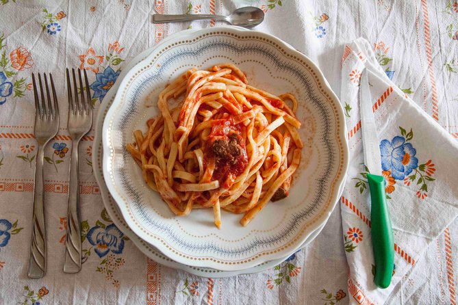 Lunch or dinner and cooking demo at a local home in Chieti - The Value of the Experience