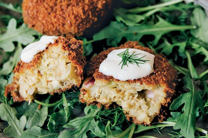 Lunch With Wine Tasting Review - Convenient Amenities and Inclusions