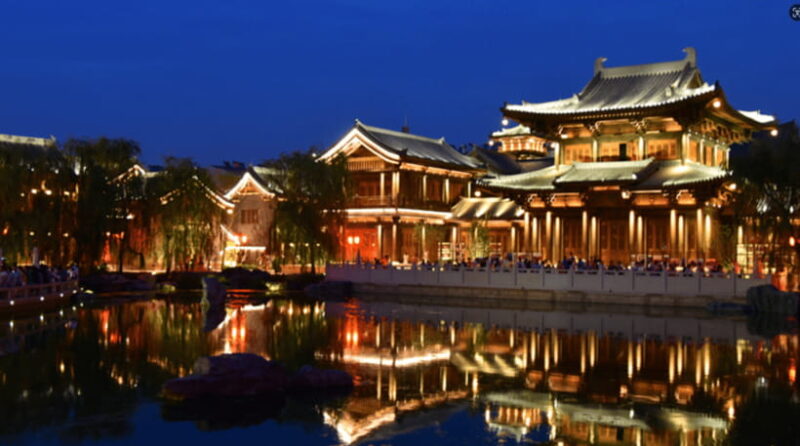 Luoyang walking night tour with local dinner old town - Why This Tour Works Well