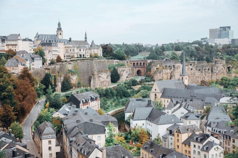 Luxembourg: City Bus Tour with Audio Guide and Headphones - Authentic Feedback from Travelers