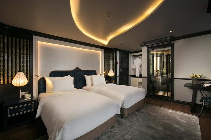 Luxurious 2-Day in 5 Stars Cruise: Lan Ha & Ha Long Bay - What Makes This Tour Stand Out