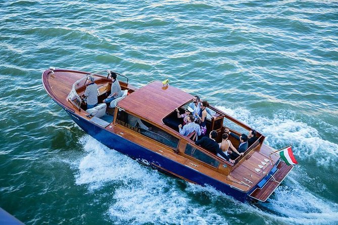 Luxurious, private day cruise with a waterlimousine to Szentendre - Detailed Breakdown of the Itinerary