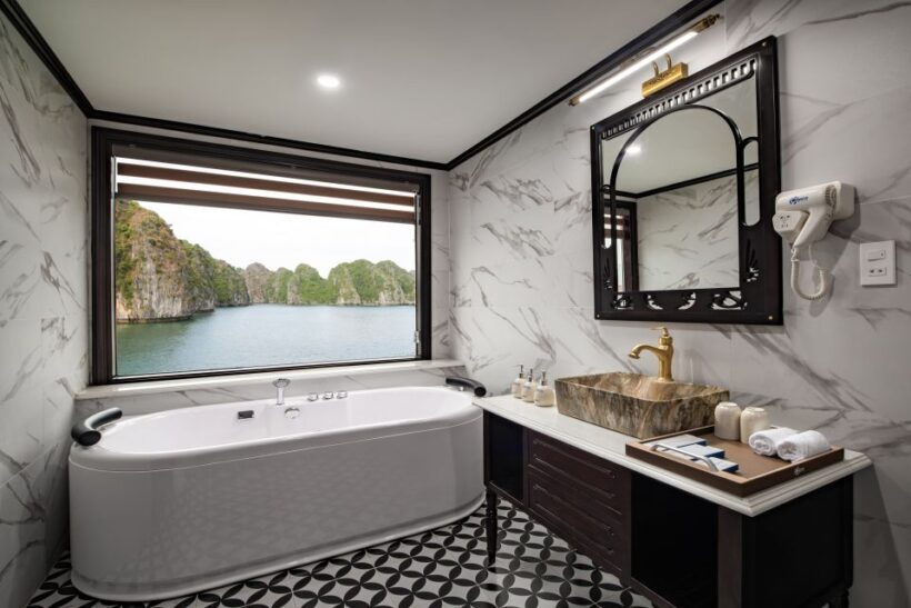 Luxury 5-Star Halong Bay Overnight Cruise: full board, kayak - FAQ