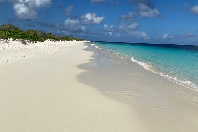 Luxury and Private Snorkel with Beach and Sunset View - FAQ