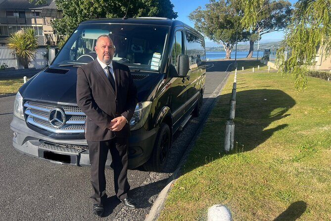 Luxury Auckland Private Tour New Fully Electric Black Mercedes - Key Points