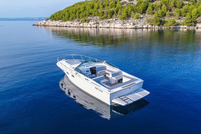 Luxury Blue and Green Cave Private Tour - Why Choose This Tour in Hvar