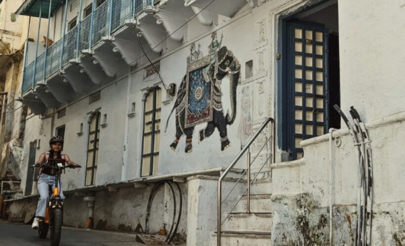 Luxury Boat ride, Havelis, Heritage Walk & High Tea - FAQs