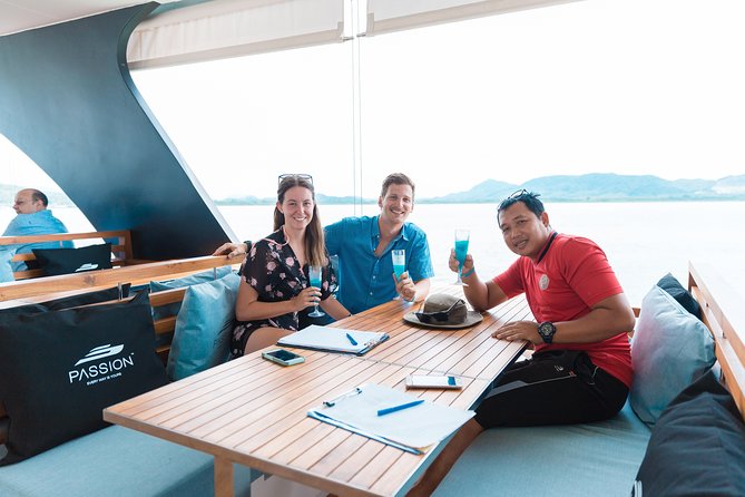 Luxury Boat to James Bond Islands with Lunch and Sunset Dinner - FAQ