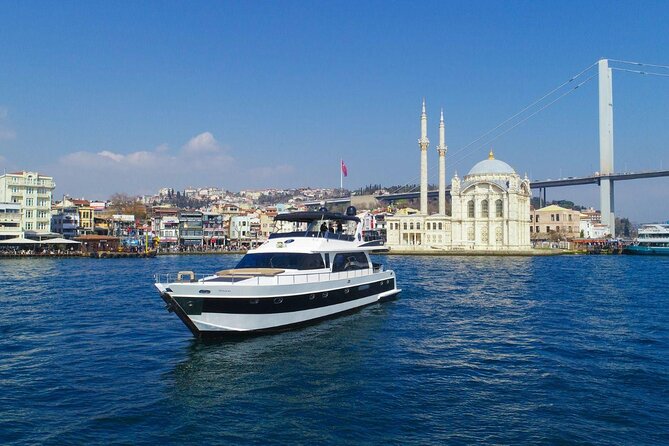 Luxury Bosphorus Night Cruise on the Yacht - Maximum Participants