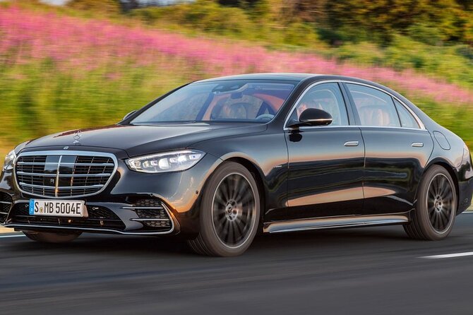 Luxury Departure Transfer from Frankfurt to Frankfurt Airport FRA - The Vehicles: Luxury and Comfort