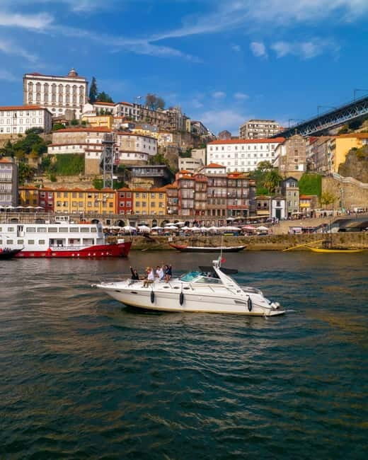 Luxury Douro Yacht Tour: Scenic Views & Complimentary Drinks - Key Points