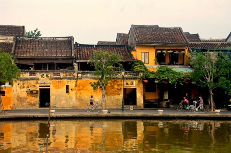 Luxury Half-Day Tour of Hoi An Ancient Town - Authentic Experiences and Authentic Guides