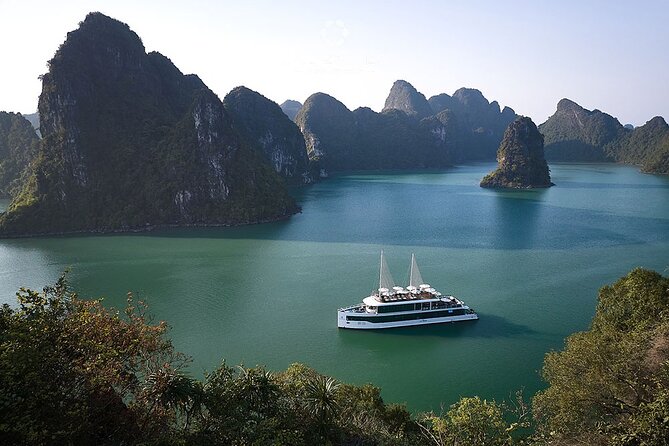 Luxury Halong Bay Day Cruise With GREAT Boat, Meal & Service - Why This Tour Might Be Perfect for You