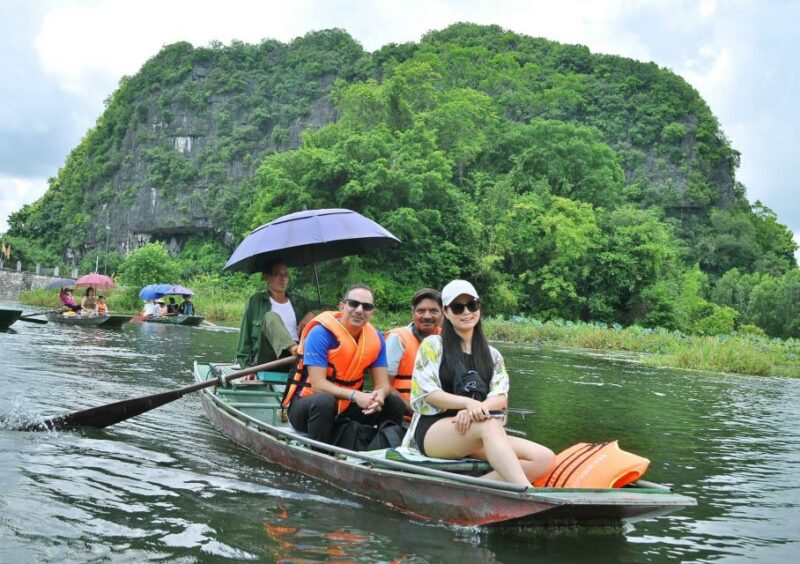 Luxury Hoa Lu, Tam Coc & Mua Cave With Limousine Small Group - Key Points