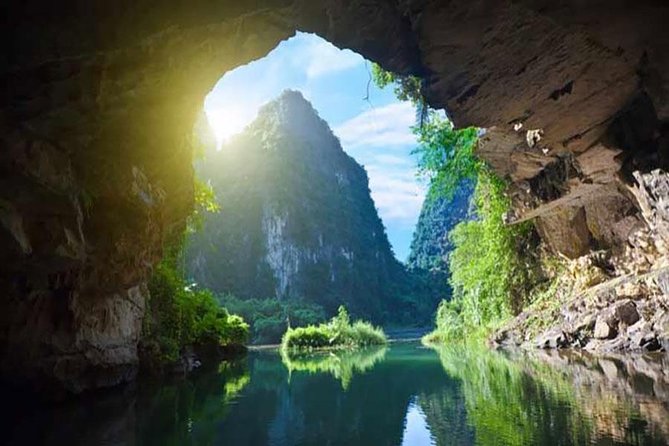Luxury Hoa Lu - Trang An - Mua Cave 1 Day Tour - By Limousine & Small Group - FAQ