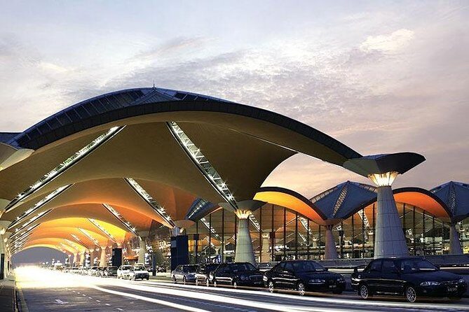 Luxury MPV One-Way Transfer Between KUL Airport and Melaka - The Real Value of This Service