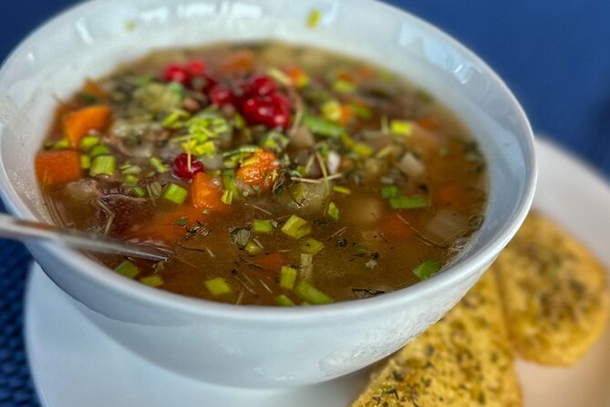 Luxury Northern Lights Yacht Cruise With Hot Tub & Dinner - Why Choose the Luxury Northern Lights Yacht Cruise?