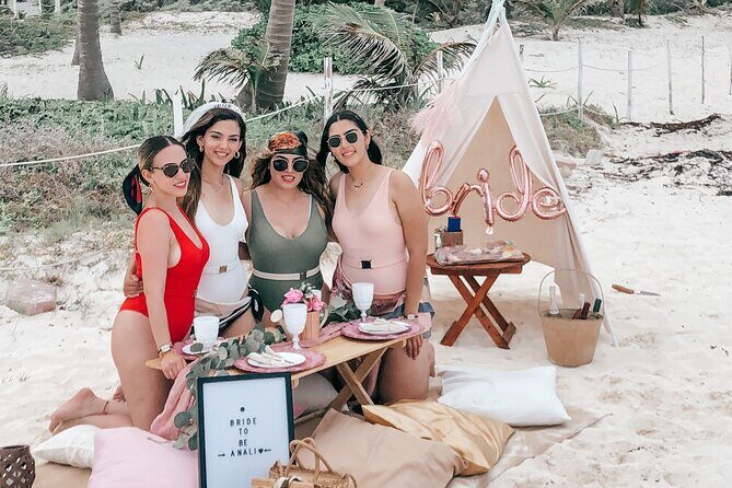 Luxury picnic on the beach - The Experience in Detail