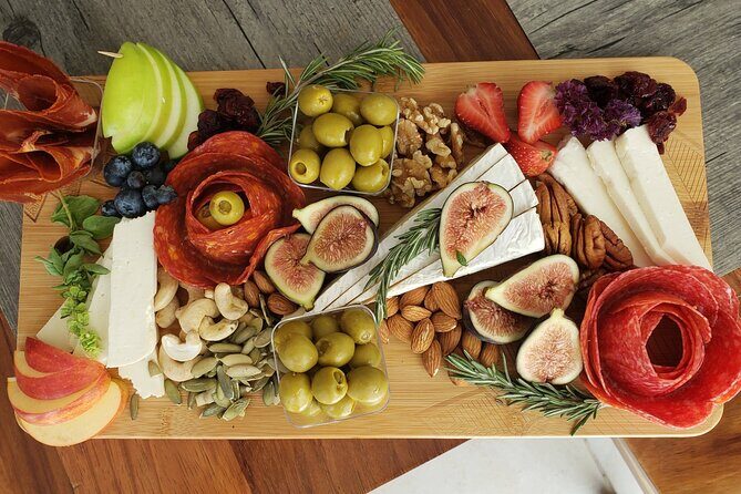 Luxury picnic on the beach - Who Will Love This Experience?