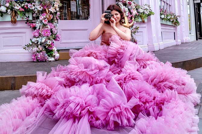 Luxury Pinky Dress Photoshoot in London Photographer - The Sum Up