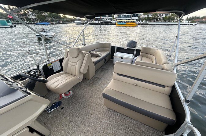 Luxury Pontoon Boat Rentals in Fort Lauderdale - A Closer Look at the Itinerary and Activities