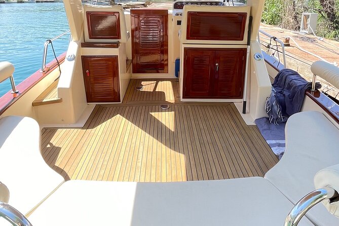 Luxury Private Boat Tour to Elaphiti Islands Review - Exploring the Elaphiti Islands