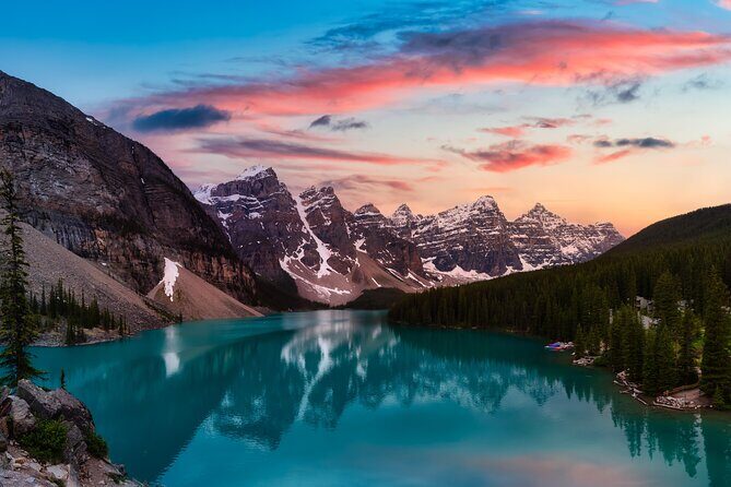 Luxury Private Tour of Lake Louise, Moraine, Peyto and Banff - Transport and Comfort: What It Means for You