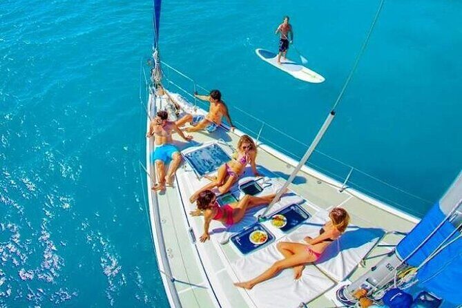 Luxury Sailboat Tour at Sunset in Los Cabos + Snacks + Premium Drinks - Who Should Consider This Experience