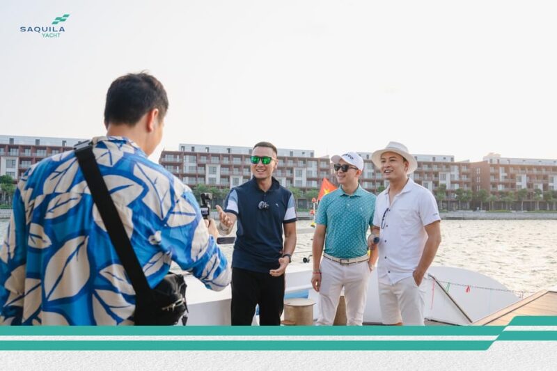 Luxury Saquila Yacht Explore Halong Bay from the Harbor - Key Points