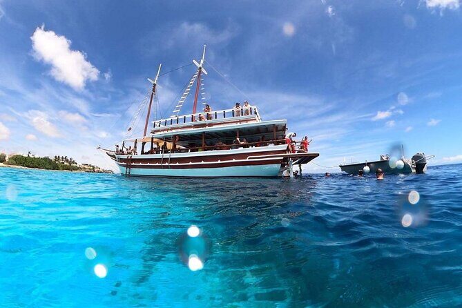 Luxury snorkel trip on a spacious wooden schooner and local lunch - The Sum Up