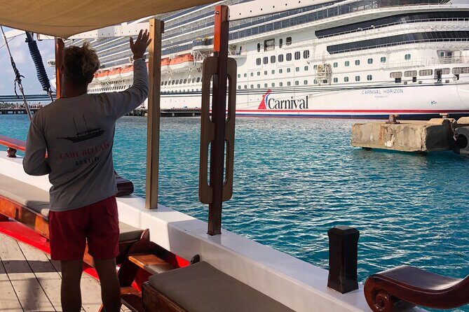 Luxury snorkel trip on a spacious wooden schooner and local lunch - FAQ