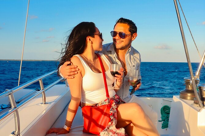 Luxury Sunset Sailing Cruise in Cancun With Light Dinner and Open Bar - Onboard Dining and Drinks