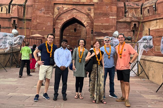 Luxury Taj Mahal Tour by Mercedes - BMW - Audi - Who Is This Tour Best For?