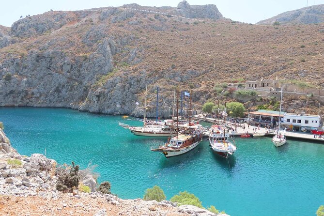 Luxury Transfer and 3 Island Cruise from Kos - Onboard Experience and Food