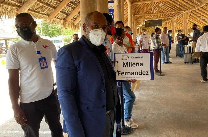 Luxury Transfer between Punta Cana Airport and Bavaro Hotels - The Sum Up