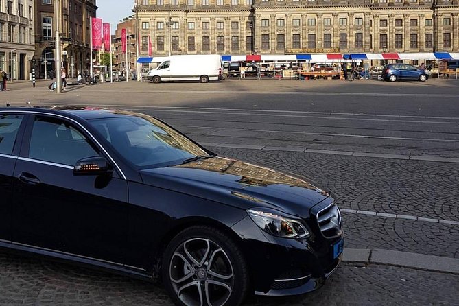 Luxury transfer From Amsterdam Schiphol airport to Rotterdam Cruise terminal - The Vehicle and Comfort Features